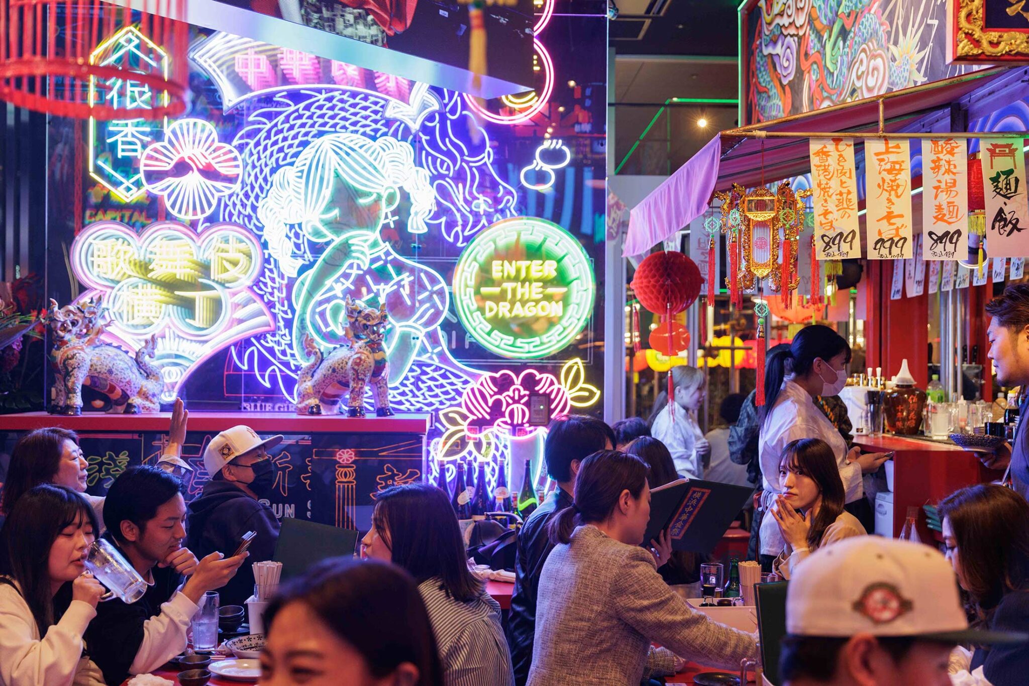 Exploring Shinjuku Kabuki Hall ‒ Kabuki Yokocho: The Best Izakaya Alley ...